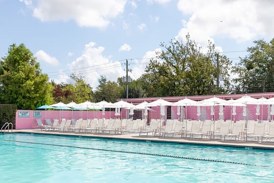 Best Hotel Pool Day Passes in Charleston, South Carolina | ResortPass