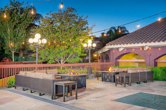 Doubletree by Hilton Sonoma Wine Country: Pool & Spa Day Pass Sonoma ...