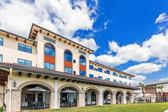 Hotel Indigo Spring - Woodlands Area: Pool & Spa Day Pass Houston ...