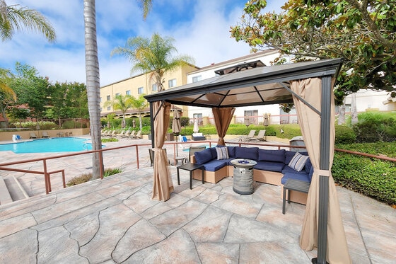 Doubletree by Hilton Sonoma Wine Country: Pool & Spa Day Pass Sonoma ...