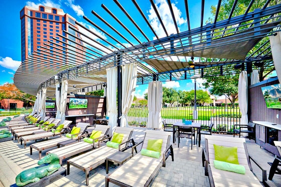 Hilton Anatole: Pool & Spa Day Pass Dallas | ResortPass