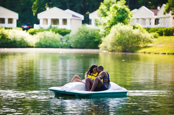 Paradise Stream Resort: Indoor Pool & Spa Day Pass | ResortPass