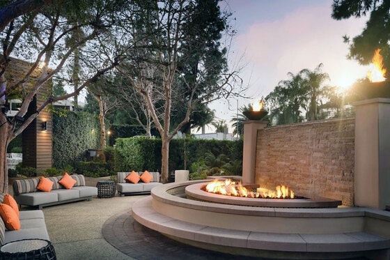 Warner Center Marriott Woodland Hills: Indoor Pool & Spa Day Pass ...