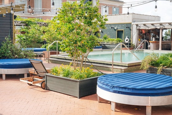 High Five Pool & Rooftop Bar: Pool & Spa Day Pass New Orleans | ResortPass