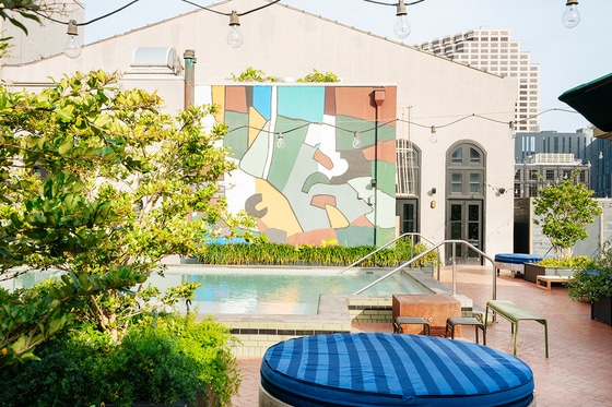 High Five Pool & Rooftop Bar: Pool & Spa Day Pass New Orleans | ResortPass