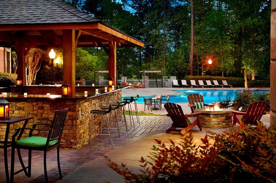 Atlanta Evergreen Lakeside Resort: Indoor Pool & Spa Day Pass | ResortPass
