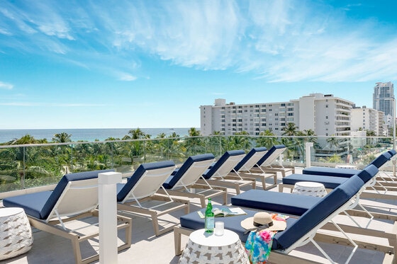 The Gabriel Miami South Beach, Curio Collection by Hilton: Pool & Spa ...