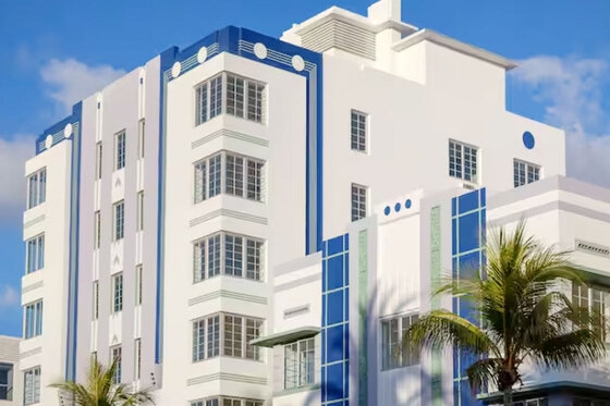 The Gabriel Miami South Beach, Curio Collection by Hilton: Pool & Spa ...