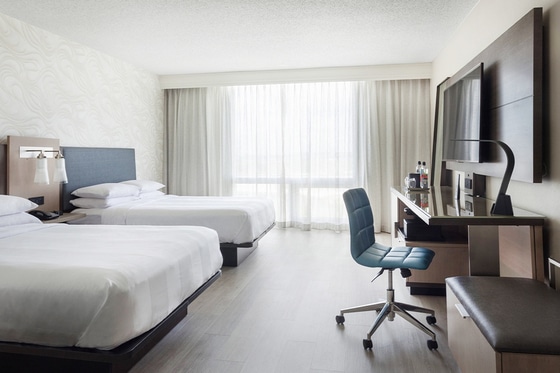 Miami Airport Marriott: Pool & Spa Day Pass Miami | ResortPass