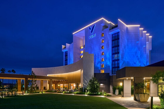VEA Newport Beach - A Marriott Resort & Spa: Pool & Spa Day Pass ...