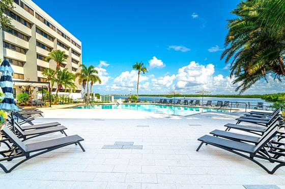 DoubleTree by Hilton Tampa Rocky Point Waterfront: Pool & Spa Day Pass ...