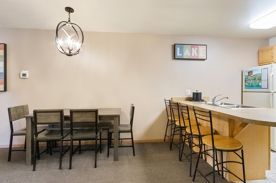 Timber Ridge Lodge & Waterpark: Indoor Pool & Spa Day Pass | ResortPass