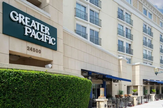 Hyatt Regency Valencia: Pool & Spa Day Pass Valencia | ResortPass