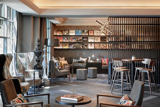 Renaissance Los Angeles Airport Hotel: Pool & Spa Day Pass Los Angeles ...