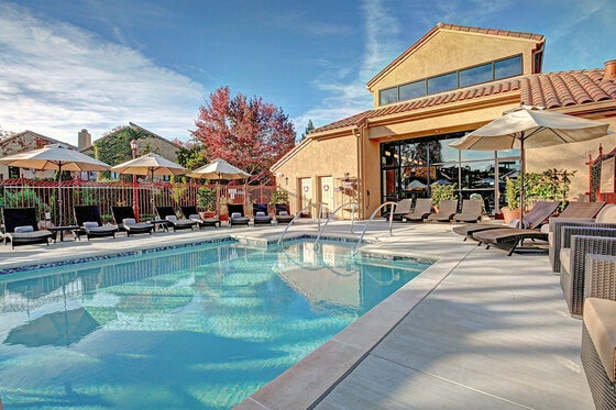 Vinarosa Resort & Spa: Pool & Spa Day Pass Sonoma | ResortPass