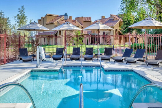 Vinarosa Resort & Spa: Pool & Spa Day Pass Sonoma | ResortPass