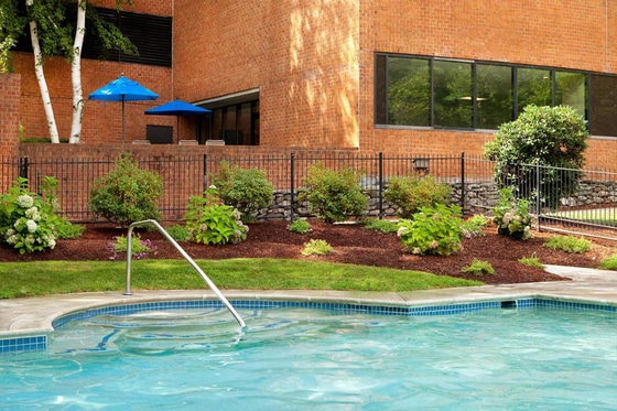 Boston Marriott Burlington: Pool & Spa Day Pass Boston | ResortPass