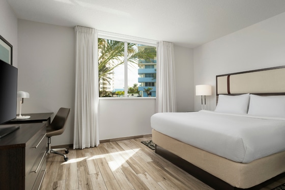 Residence Inn by Marriott Miami Beach Surfside: Pool & Spa Day Pass ...