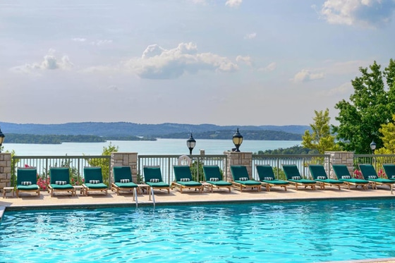 Chateau on the Lake Resort Spa & Convention Center: Pool & Spa Day Pass ...