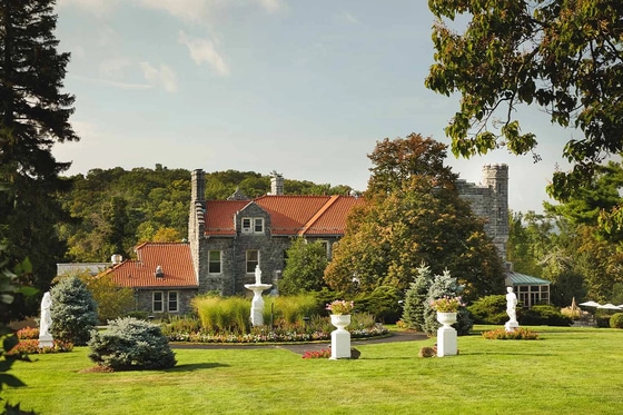 Tarrytown House Estate : Pool & Spa Day Pass White Plains | ResortPass