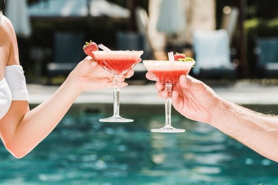 Goodstone Inn & Restaurant: Pool & Spa Day Pass Middleburg | ResortPass