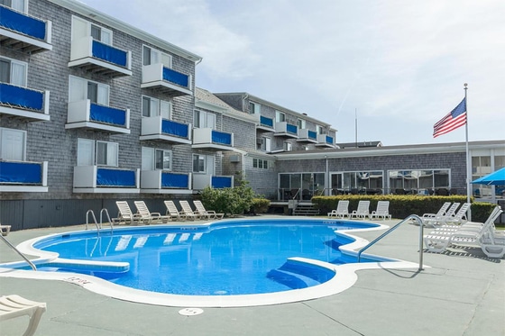 Pleasant View Inn: Pool & Spa Day Pass Westerly | ResortPass