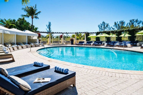 Naples Grande Beach Resort: Pool & Spa Day Pass Naples | ResortPass