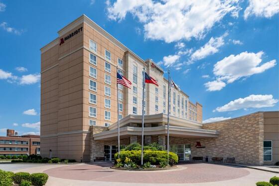 Macon Marriott City Center: Pool & Spa Day Pass Macon | ResortPass