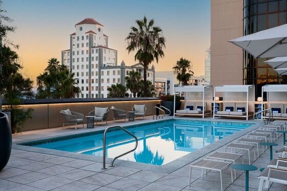 Marriott Long Beach Downtown: Pool & Spa Day Pass Long Beach | ResortPass
