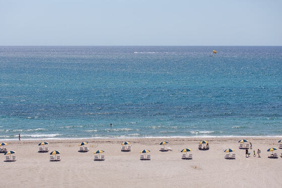 The Singer Oceanfront Resort, Curio Collection by Hilton: Pool & Spa ...