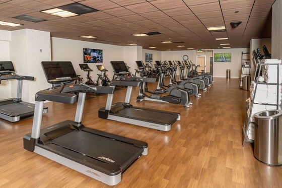 Sheraton Denver Downtown Hotel: Pool & Spa Day Pass Denver | ResortPass