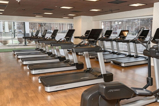 Sheraton Denver Downtown Hotel: Pool & Spa Day Pass Denver | ResortPass