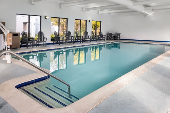 Hyatt Place Detroit/Utica: Pool & Spa Day Pass Detroit | ResortPass