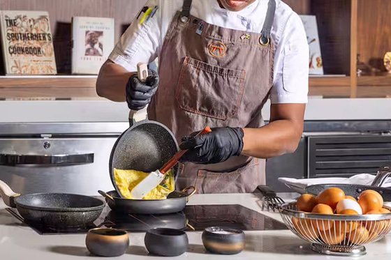 Signia by Hilton Atlanta Georgia World Congress Center: Pool & Spa Day ...