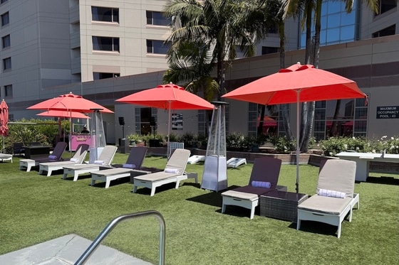 Hilton Long Beach: Pool & Spa Day Pass Long Beach | ResortPass