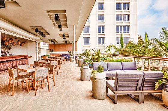 Hotel June: Pool & Spa Day Pass Los Angeles | ResortPass